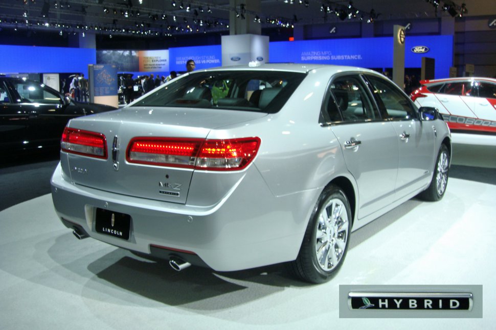 Lincoln MKZ technical specifications and fuel economy